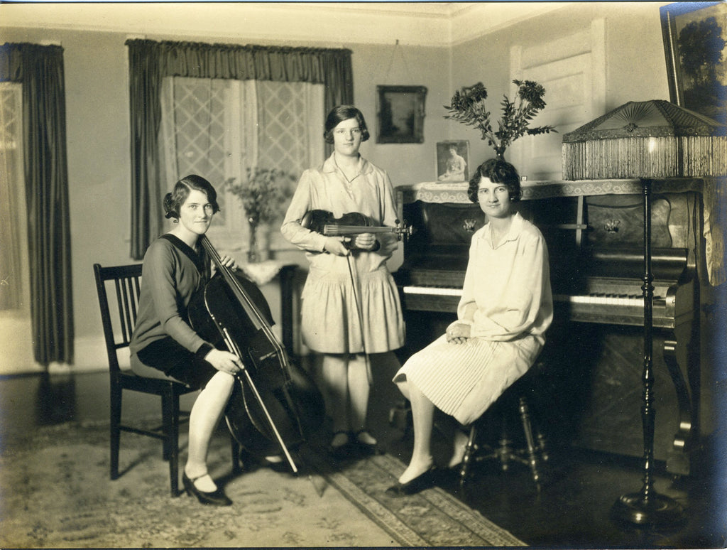 Bucklin, Adele. & Bucklin, Mary. [Evens, Mary.] (1911-2007) Small Arch ...