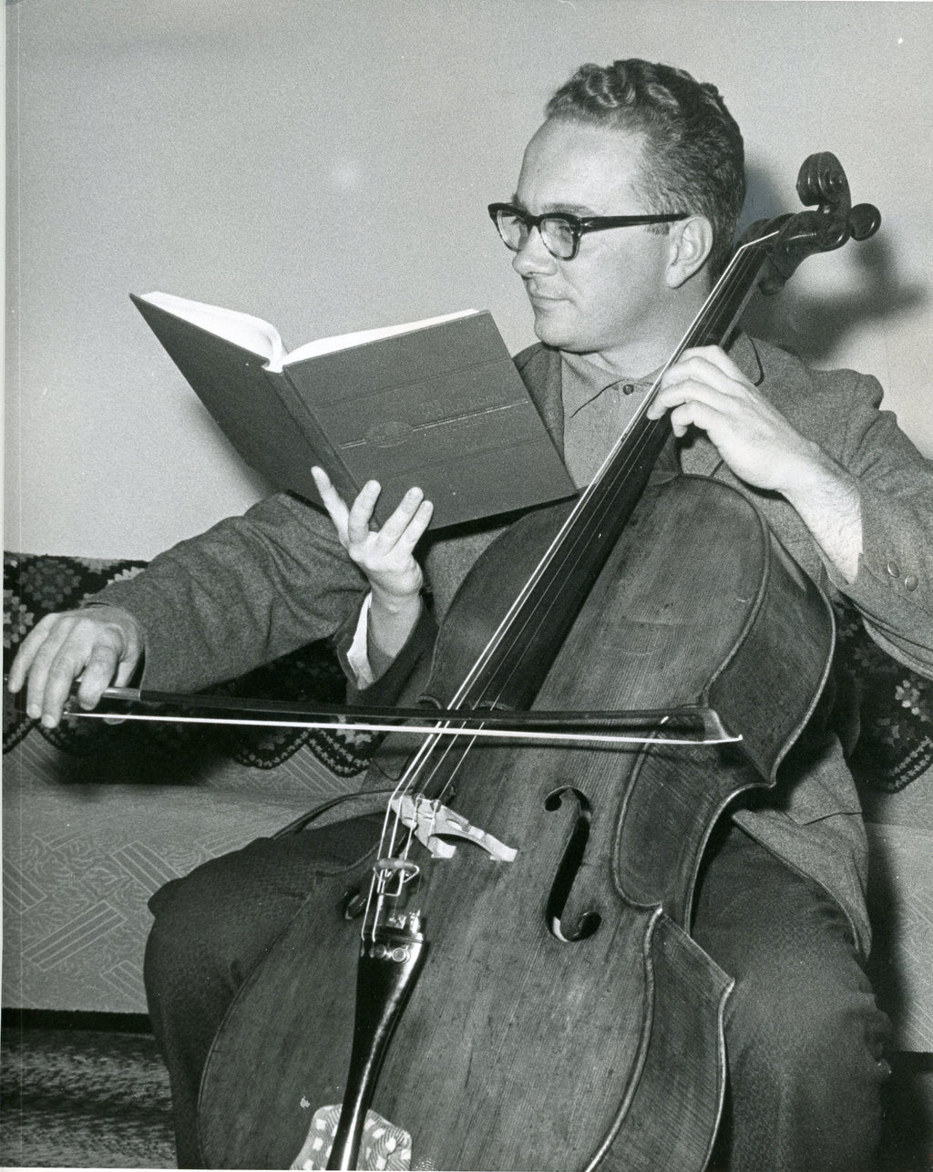 [Cello] Hoeppner, Fred. Multitasking Cellist - Original Press Photogra ...