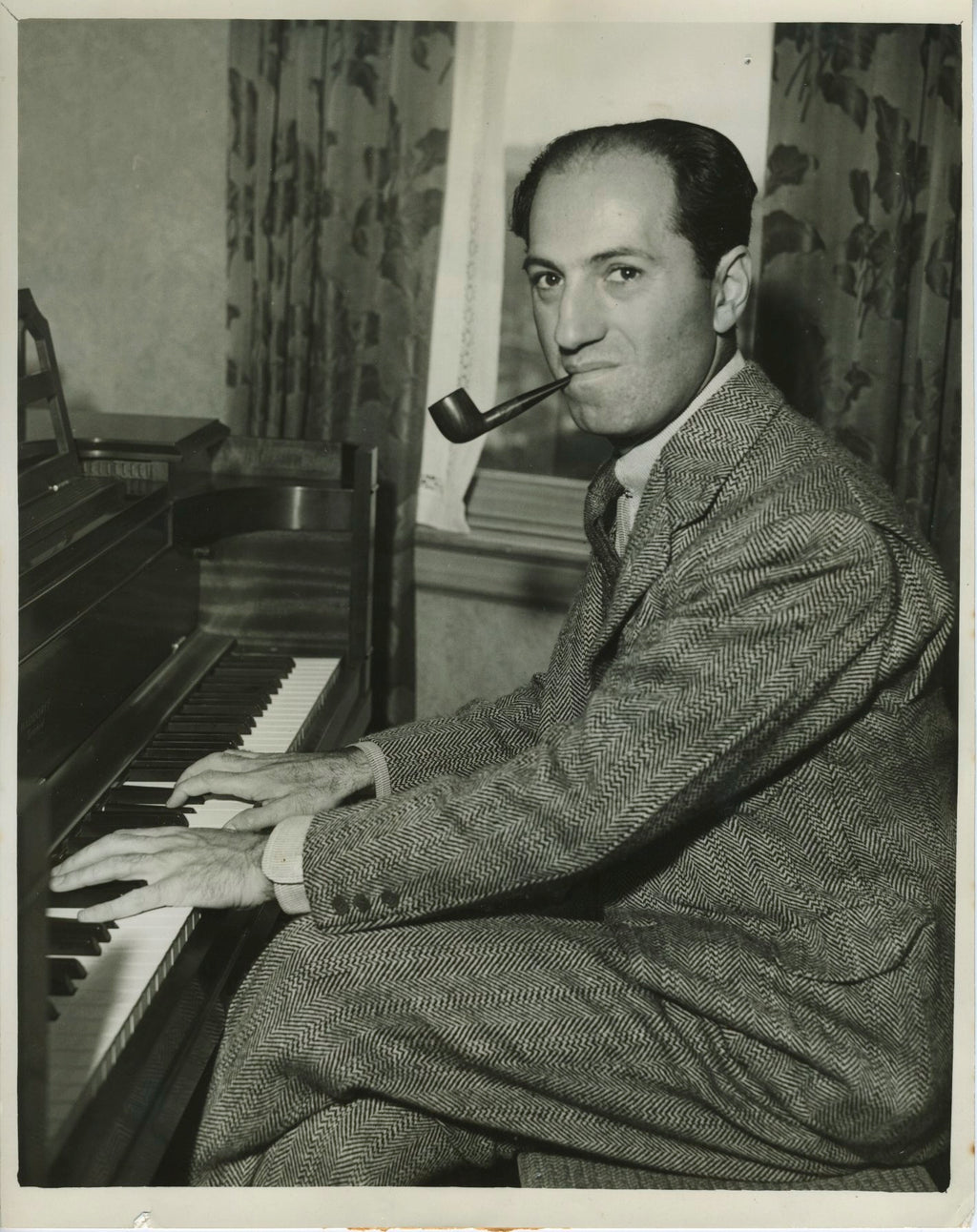 Gershwin, George. (1898–1937) Original 1936 Photograph – Schubertiade ...