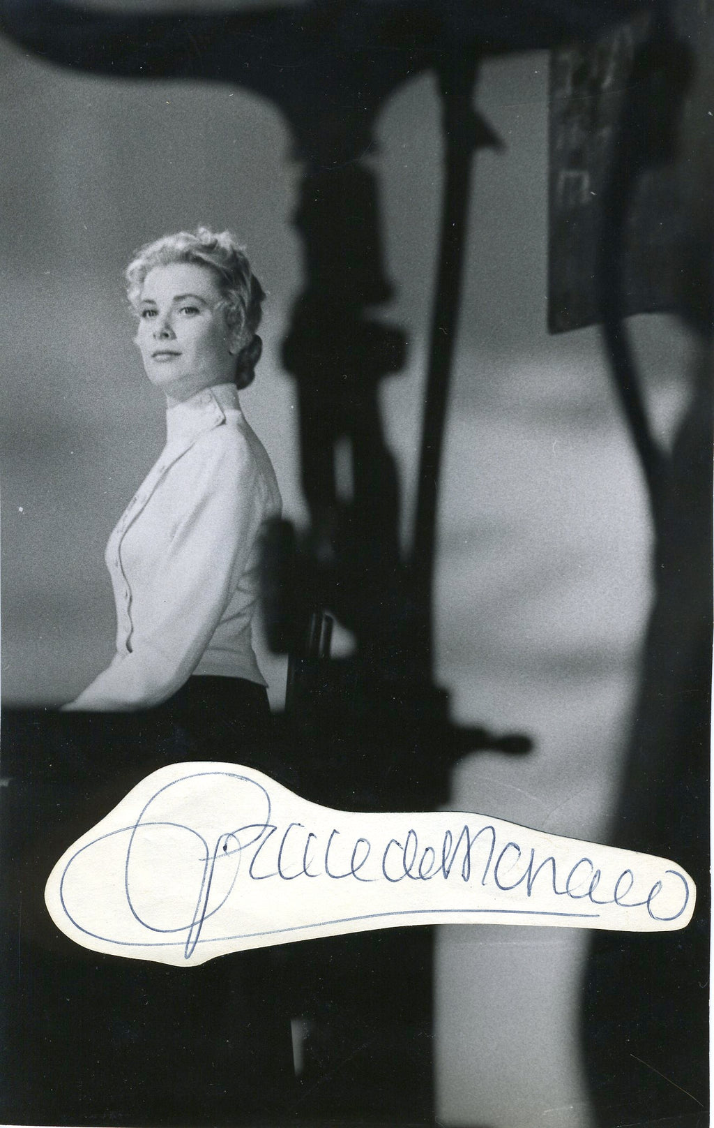 Kelly, Grace. (1929–1982) Signed Photograph – Schubertiade Music and Arts